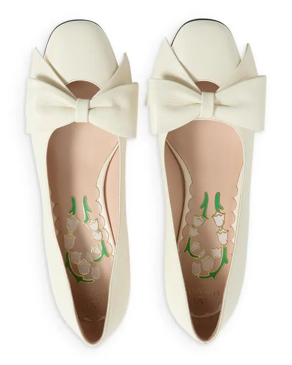 Valentino Garavani Bowow Pumps - Ivory
