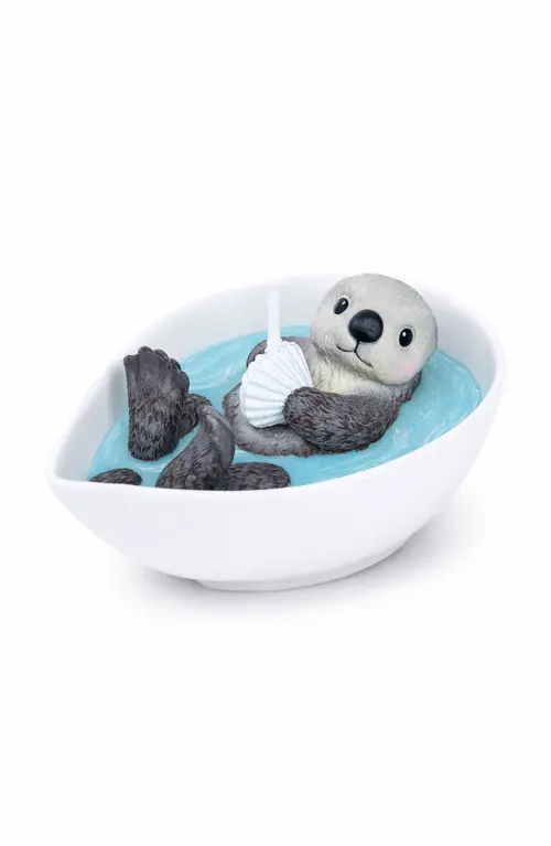 SOUTHLAKE GIFTS Sea Otter Candle - White