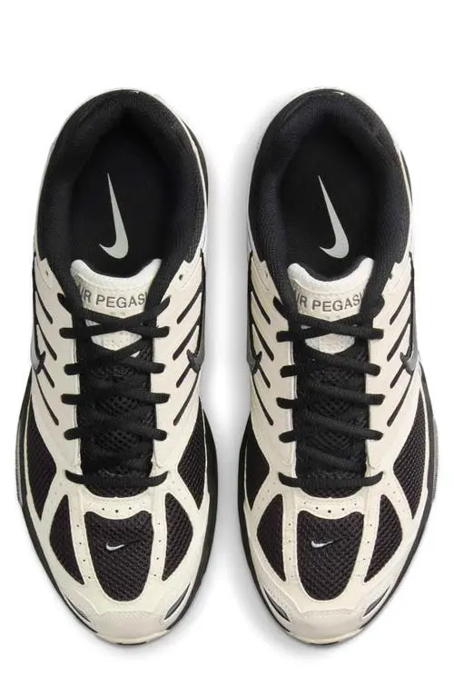 Nike Pegasus 2005 Sneakers - Ivory/ Silver/ Coconut Milk