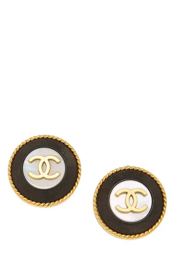 Chanel Round Clip-on Earrings - Black