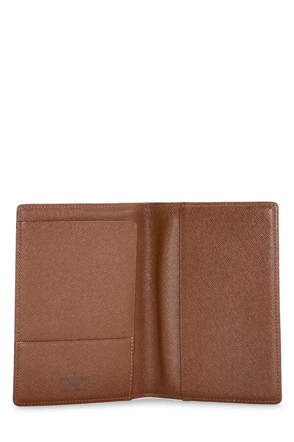 LOUIS VUITTON Monogram Canvas Passport Cover