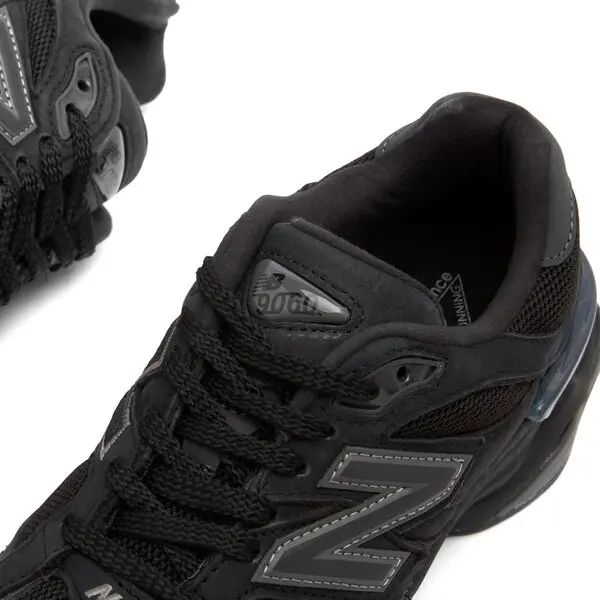 NEW BALANCE U9060zge Sneakers - Black