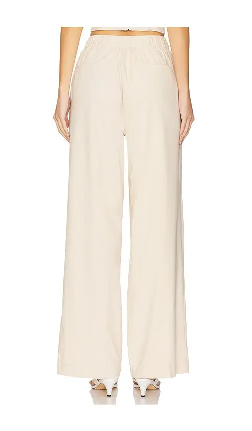 SOVERE / Freya Pant