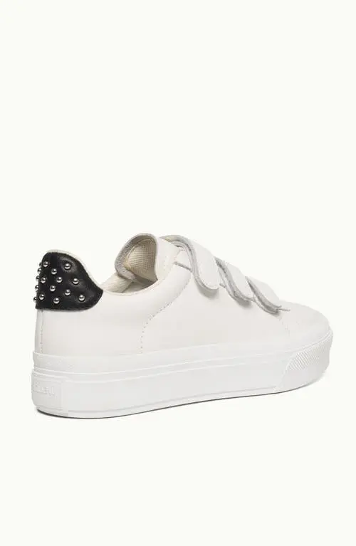 J/SLIDES NYC Gennie Sneaker