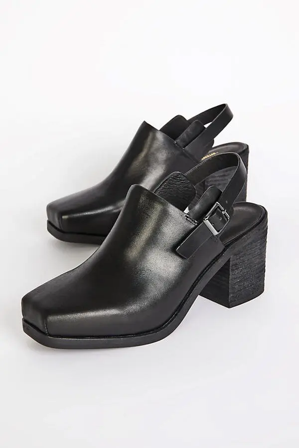 Intentionally Blank Honcho Heels - Black