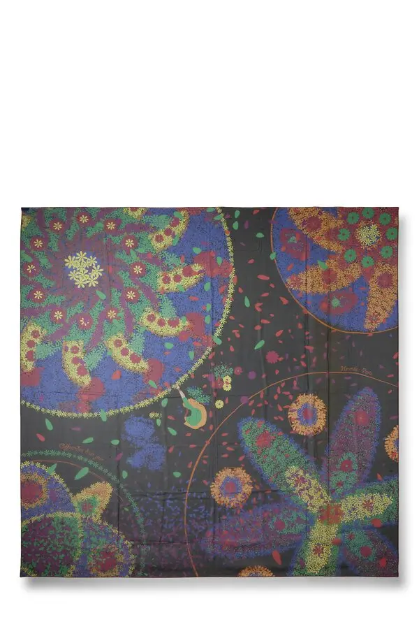 Hermès Multicolor 'couvertures Et Tenues Du Jour' Silk Scarf - Multi