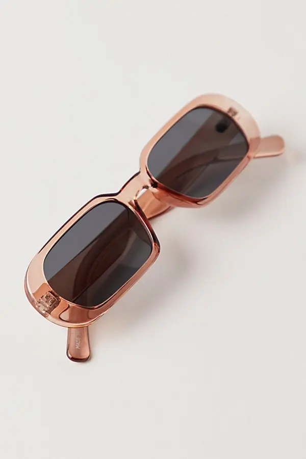 Free People Oversized Tortoiseshell Square Sunglasses - Brown/Amber Oversized Square Polarized Brown Lens Sunglass Crystal Amber  main image 3