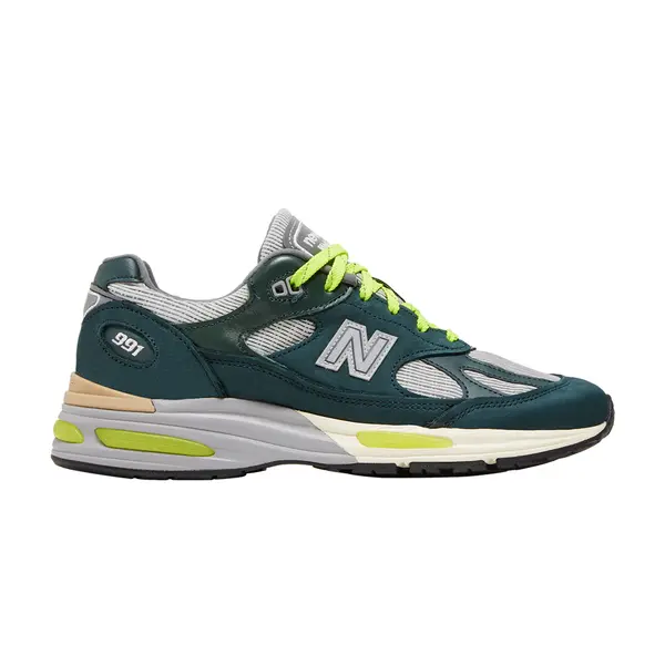 NEW BALANCE Patta X 991v2 Made In England Sneakers - Green
