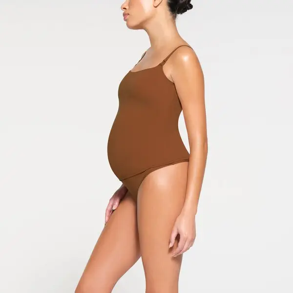 SKIMS Fits Everybody Maternity Nursing Tank - Bronze