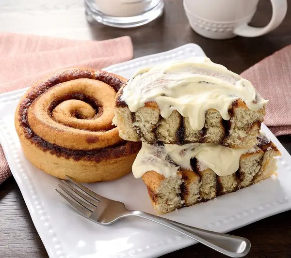 CINNAMOM BAKERY A-d Cupid's Cinnamon Rolls Auto-delivery - One-color
