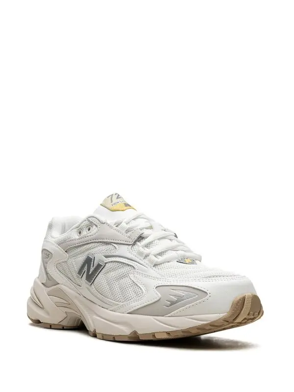 NEW BALANCE 725v1 Sneakers - White