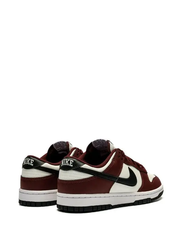 Nike Dunk Low Sneakers