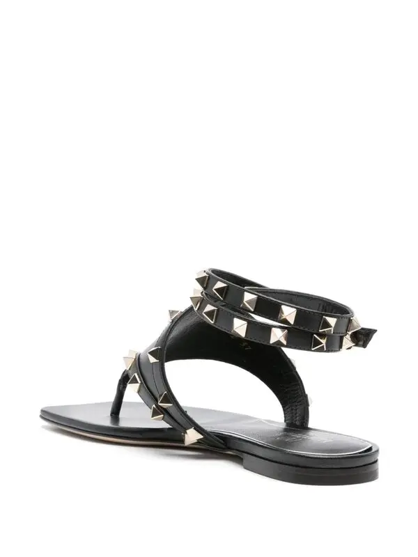 Valentino Garavani Rockstud Thong-strap Leather Sandals