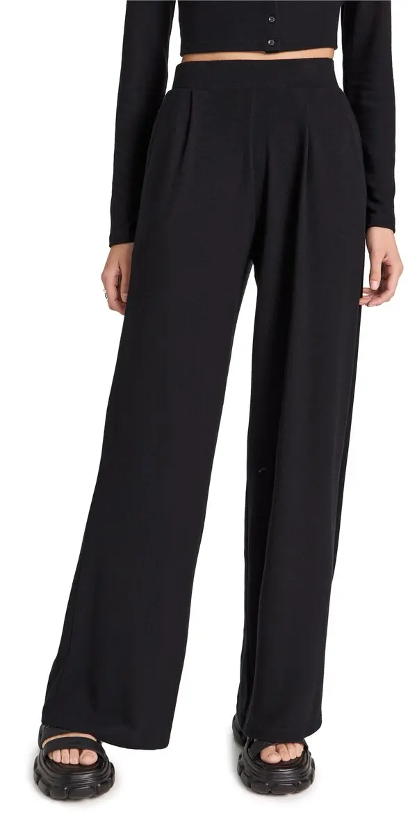 LESET Lauren Pleated Pants - Black