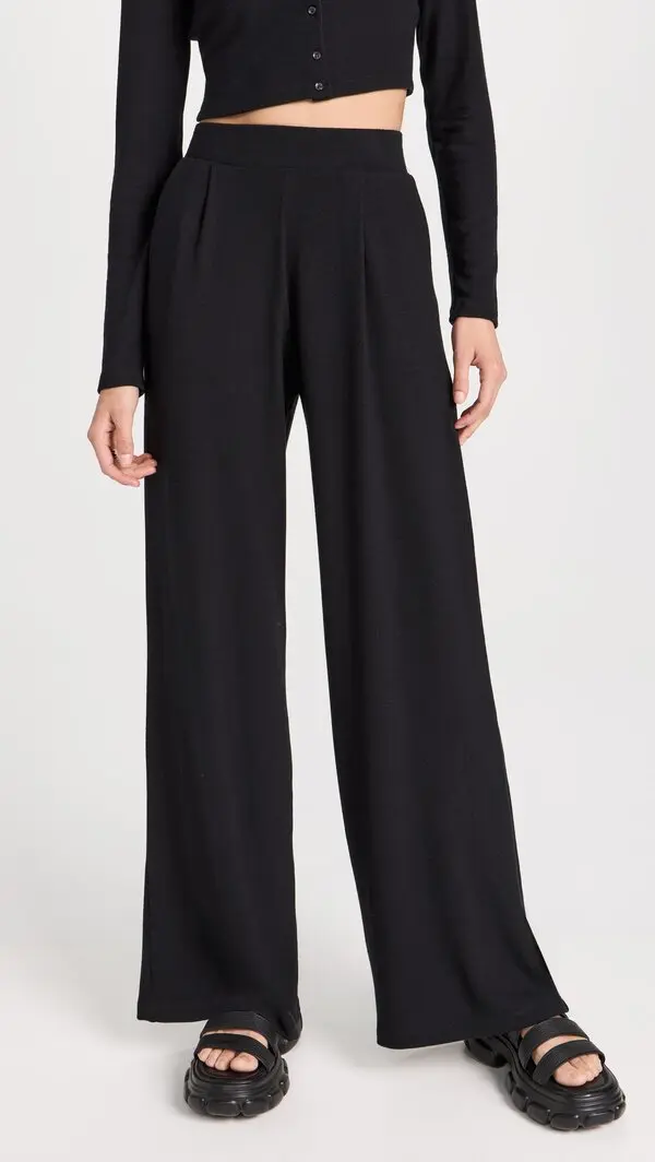 LESET Lauren Pleated Pants - Black