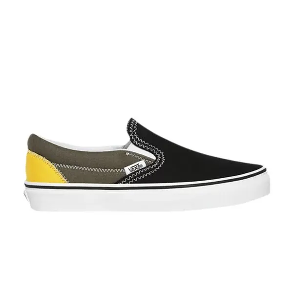 VANS Classic Slip-on Sneakers