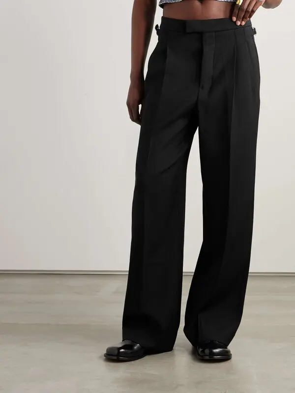 パンツ Ami Paris wide leg trousers Ami Paris Pleated Wide-Leg Trousers In Black - 50% Off | Editorialist