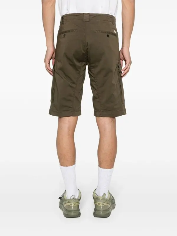 C.P. COMPANY Lens-detail Cargo Shorts - Green