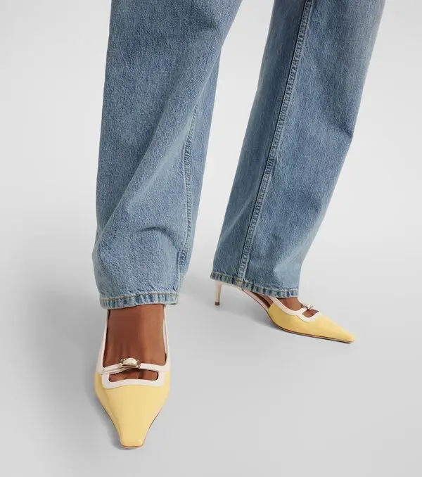 ROGER VIVIER Viv’ Canard Slingback Pumps - Neutrals