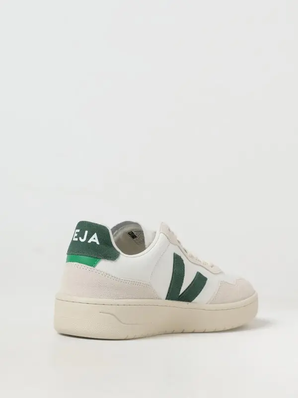VEJA V-90 Sneakers - White