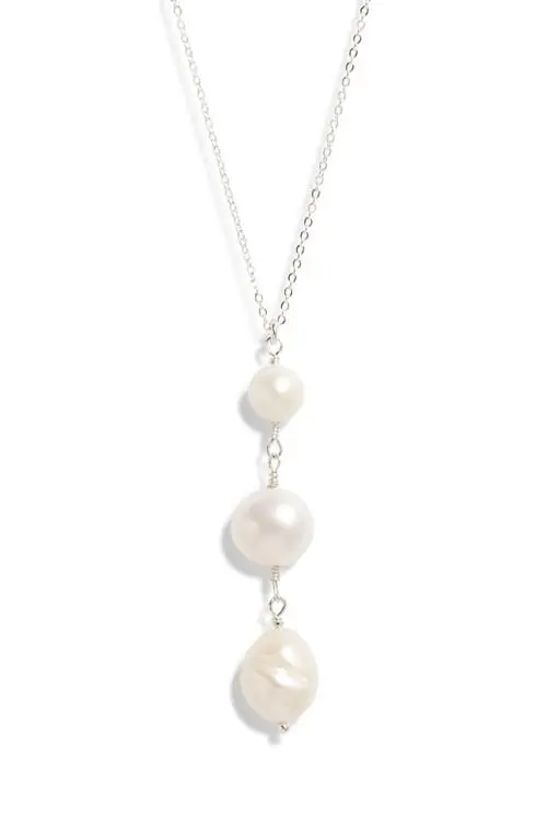 SET & STONES Clove Three Pearl Pendant Necklace - Pearl/ Silver
