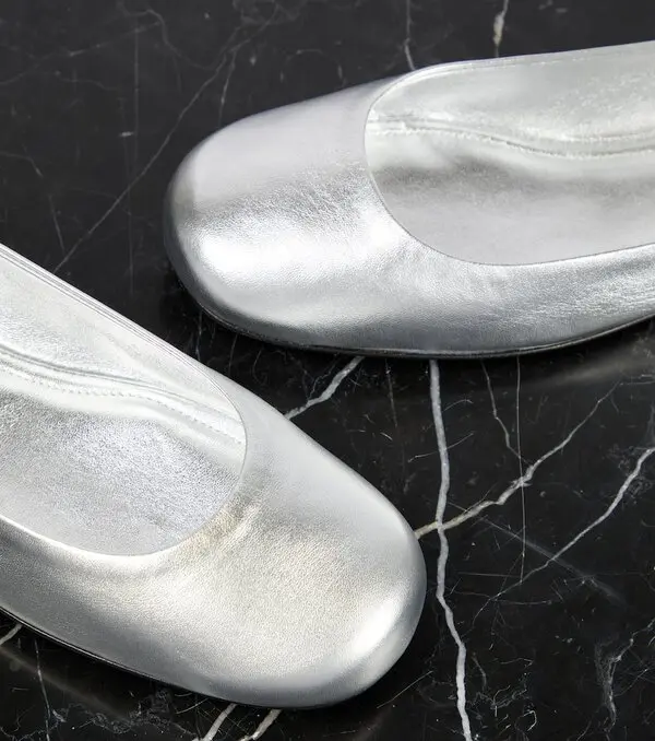 Valentino Garavani Tan-go Metallic Leather Ballet Flats