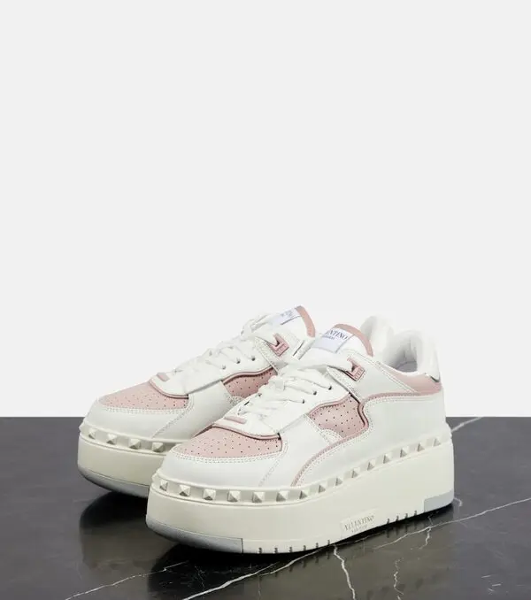 Valentino Garavani Freedots Xl Leather Platform Sneakers - White