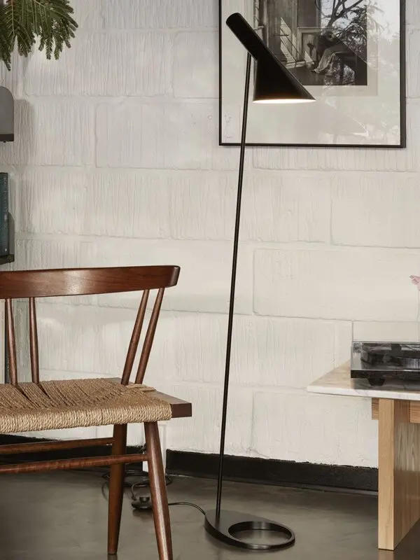 LOUIS POULSEN Aj Floor Lamp