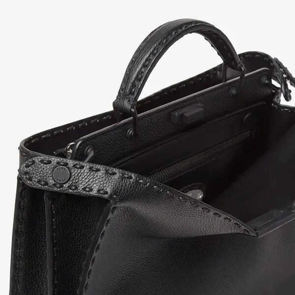 Fendi Peekaboo Iseeu Medium - Black