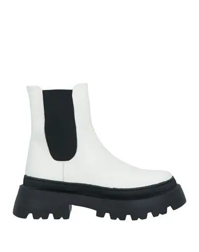 O.X.S. Leather Ankle Boots