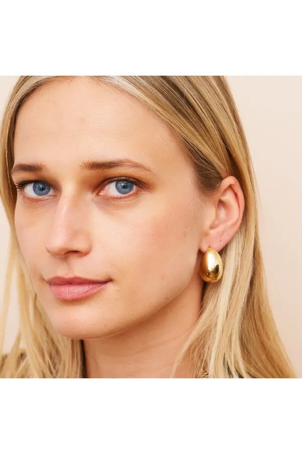KENNETH JAY LANE Polished Dome Pierced Earrings - Gold