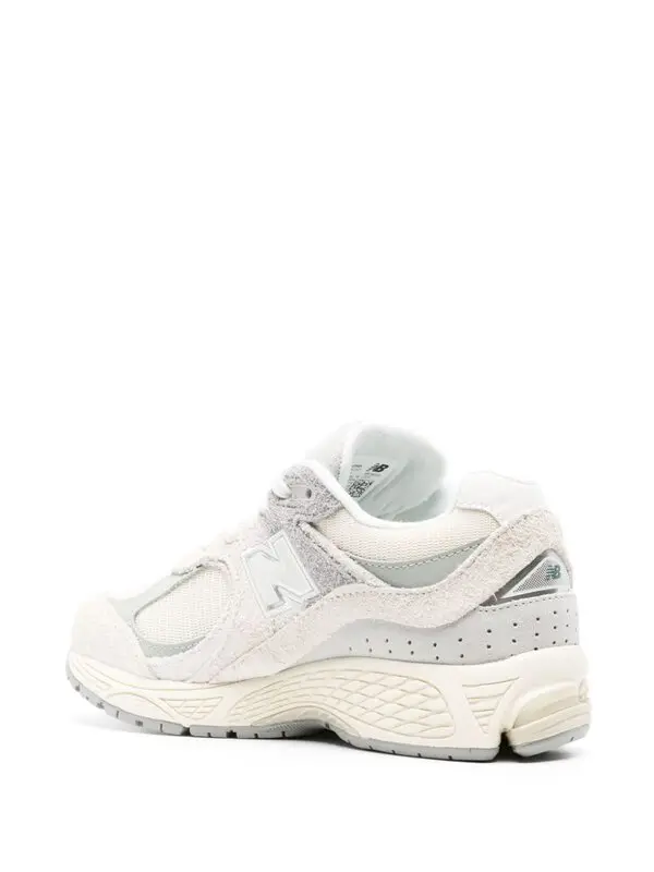 NEW BALANCE 2002r Suede Sneakers - White