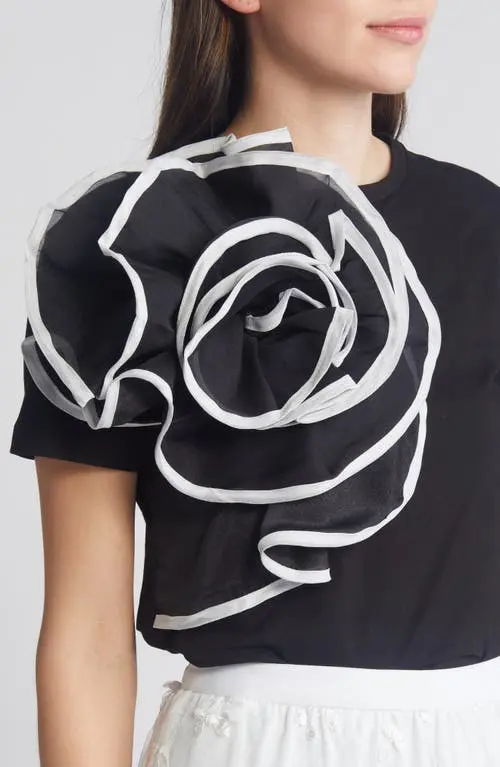 NIKKI LUND Florence 3d Flower T-shirt - Black