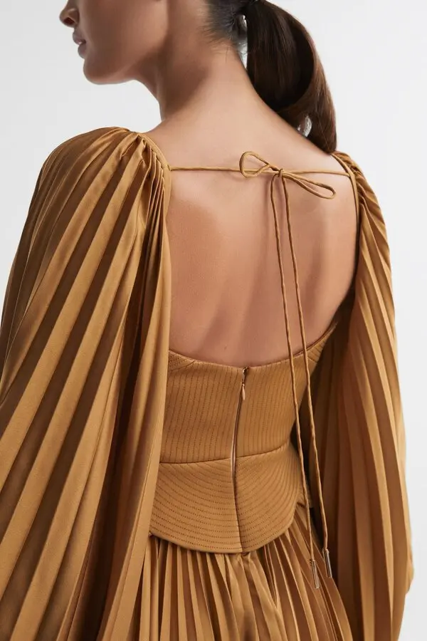 slim fit dress slacks Floral Peplum Detail Metallic Gold Jacquard Mermaid Dress  John Paul Ataker