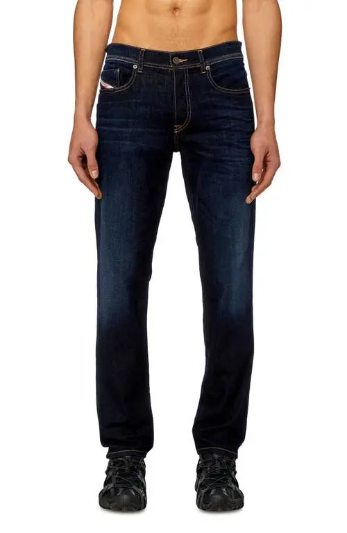DIESEL® 2023 D-finitive Tapered Jeans - Denim