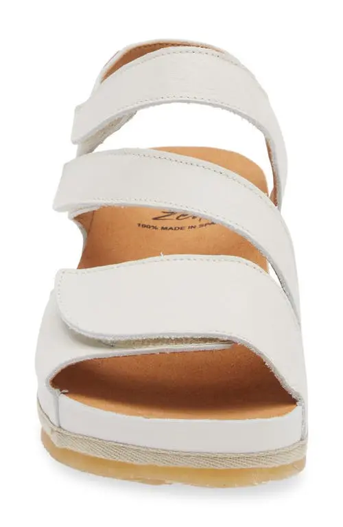 ON FOOT 206 Austin Platform Sandal - Hielo