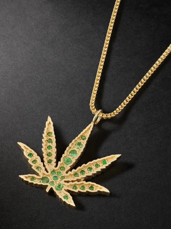 Established 18-karat Tsavorite Pendant Necklace