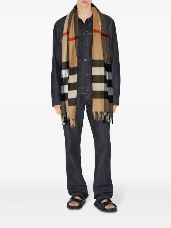 Burberry Reversible Checked Cashmere Scarf - Brown