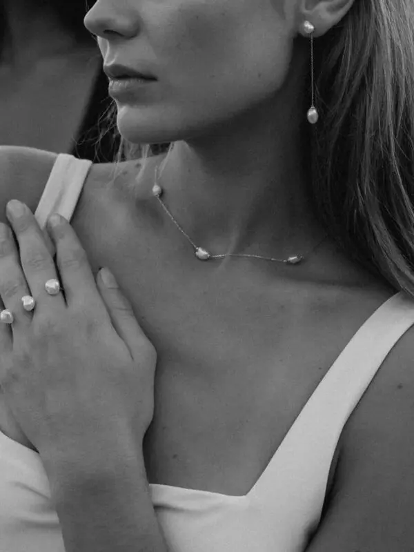 AUTORE MODA 9kt Gold Keshi Pearl Ring - White