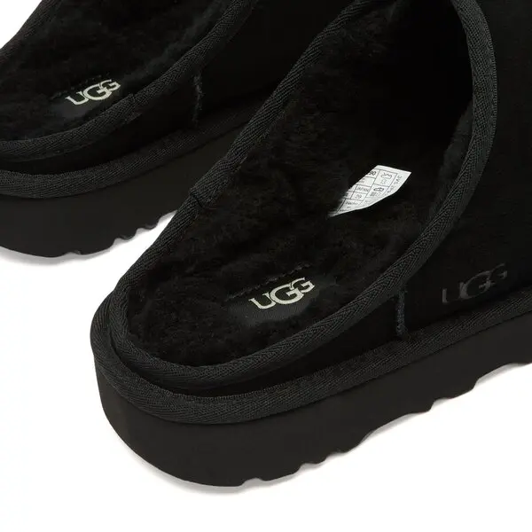 UGG Classic Slip-on