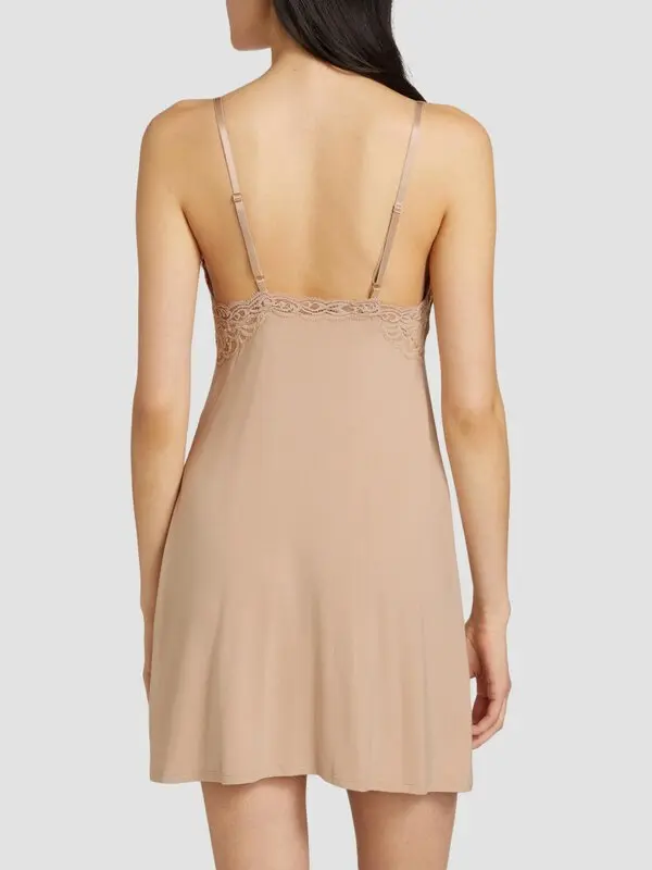 Natori Feathers Essentials Chemise - Cafe