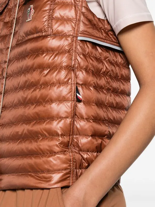 Moncler Gumiane Quilted Down Gilet - Red