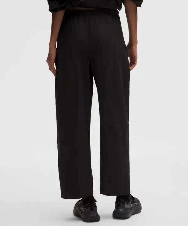 Lululemon Lightweight Mid-rise Barrel-leg Cropped Pant