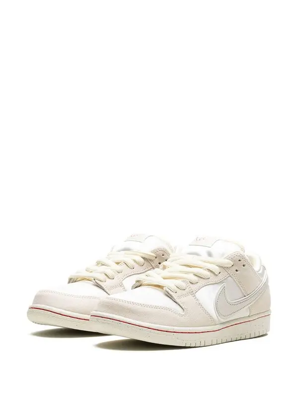 Nike Dunk Low Valentine's Day Sneakers - Neutrals