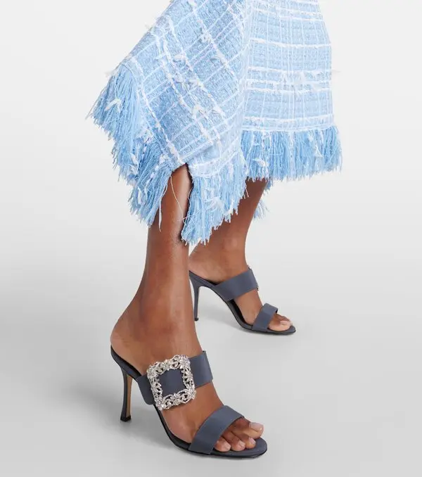 Manolo Blahnik Gable Jewel-embellished Sandals - Blue