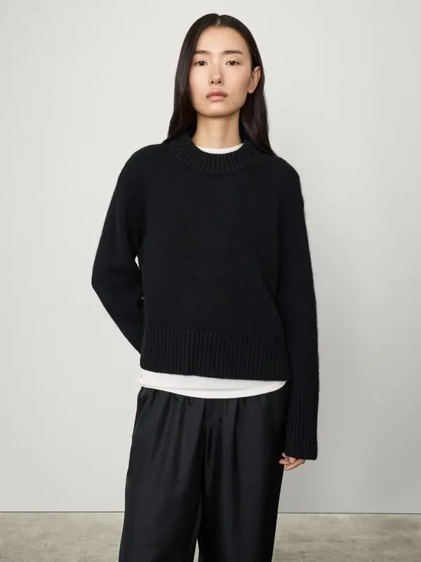 LISA YANG Sony Crewneck Cashmere Sweater - Black