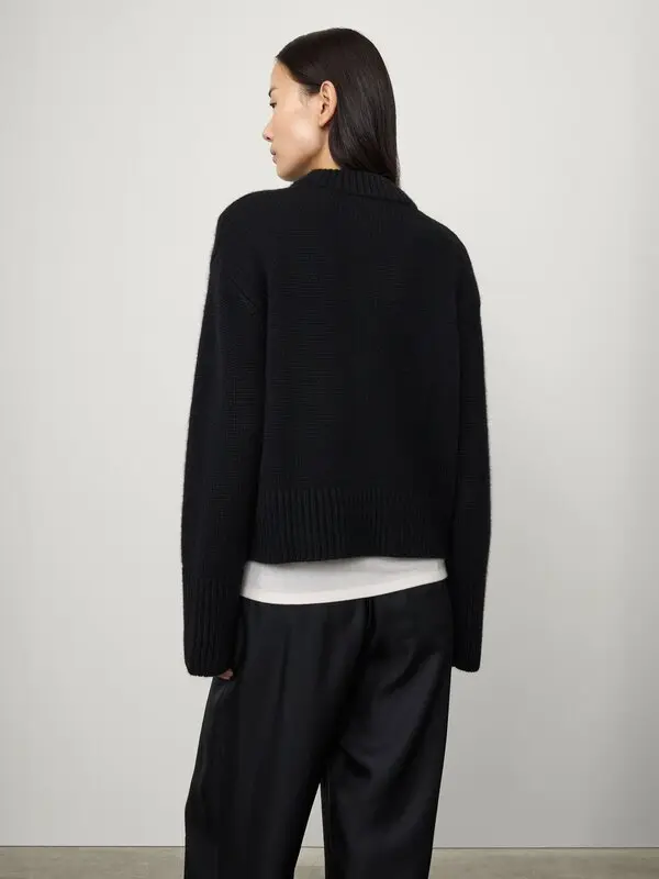 LISA YANG Sony Crewneck Cashmere Sweater