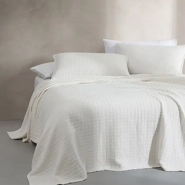 Calvin Klein Essential Garment Washed Cotton Jacquard Coverlet - Off White