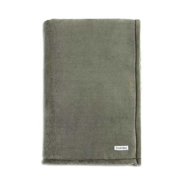 Calvin Klein Core Plush Solid Bed Blanket - Dark Green