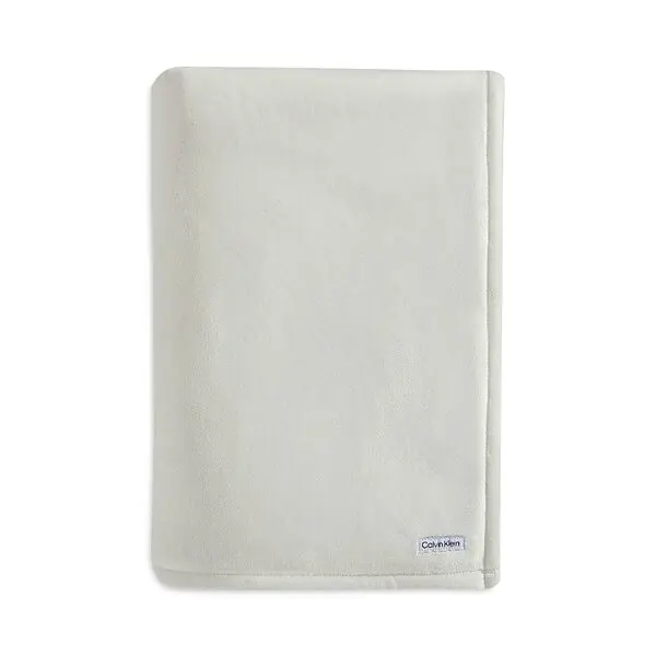 Calvin Klein Core Plush Solid Bed Blanket - Ivory